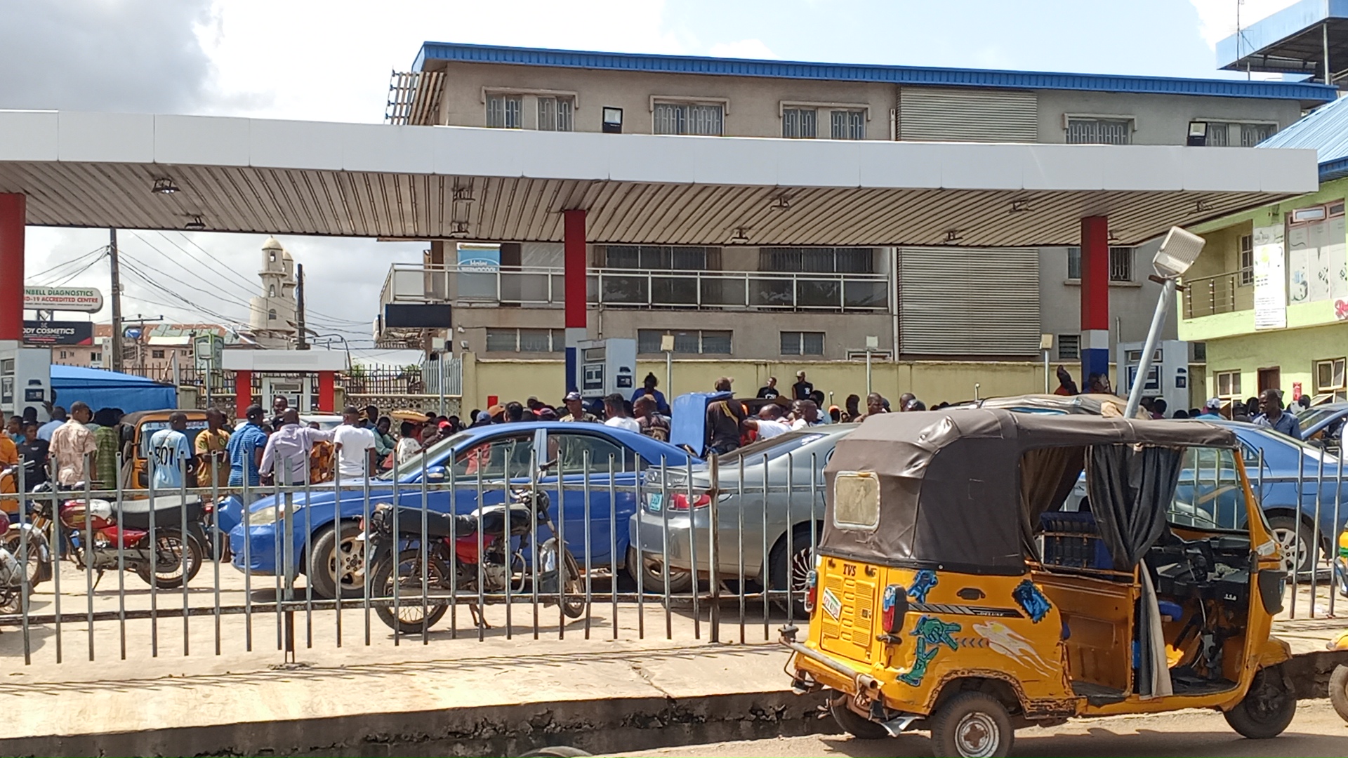 Subsidy Removal: Fuel Scarcity, Long Queue Welcome Tinubu’s Administration