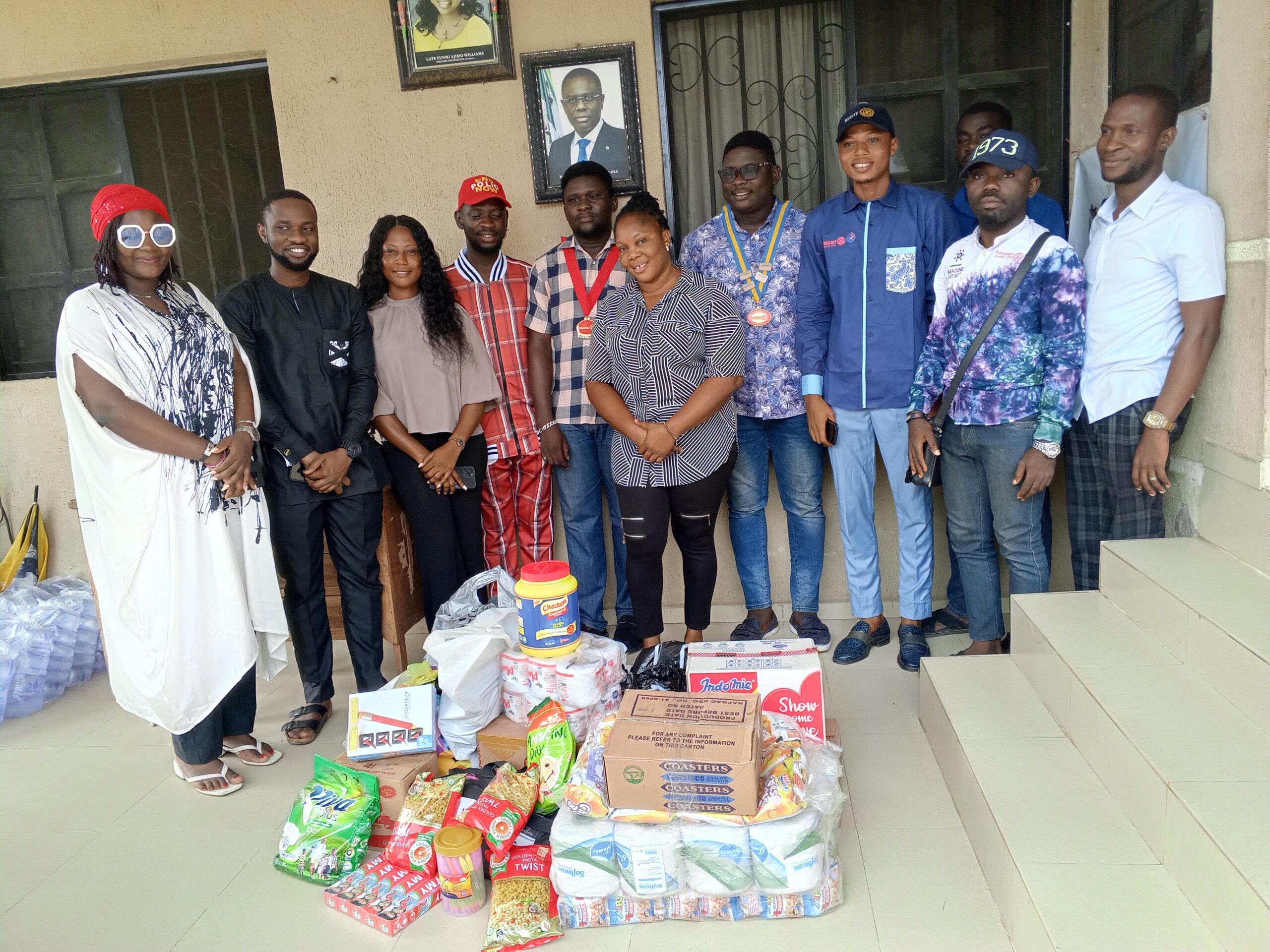 Ikorodu Rotaract Clubs Begin Rotary Year With Donations, Showing Love ...