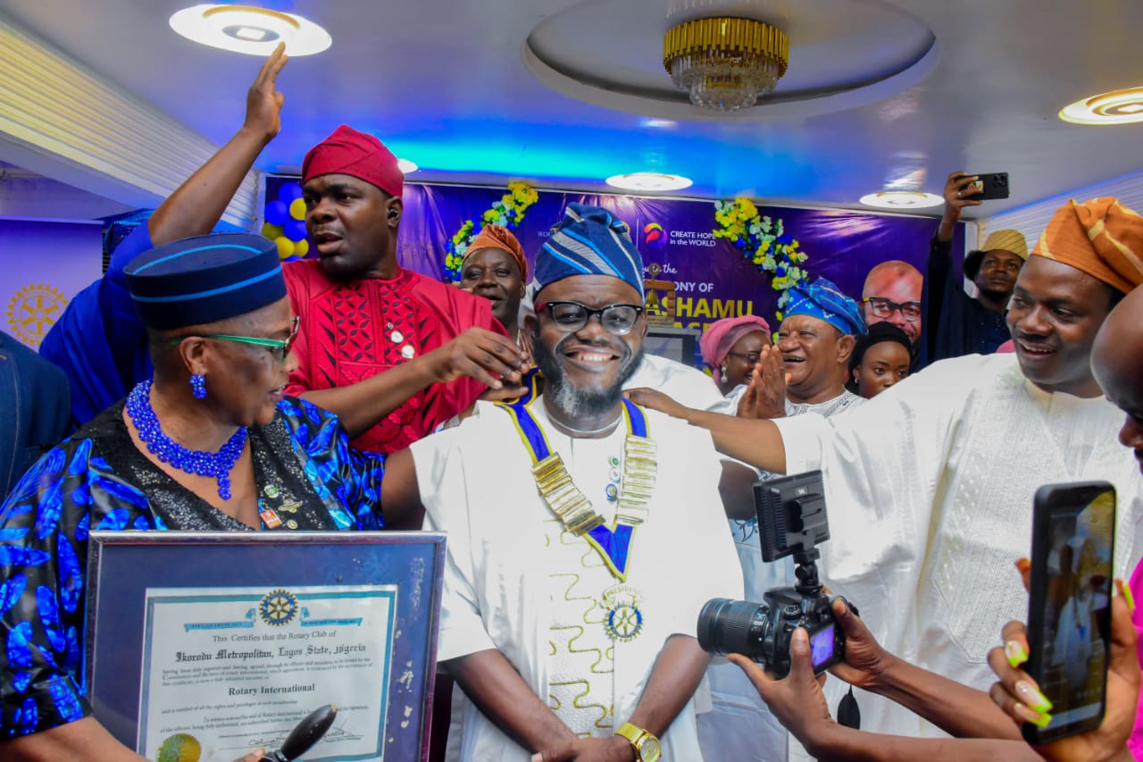 Rotarian Oluwaseyi Ashamu Inducted As 22nd President, Rotary Club Of ...