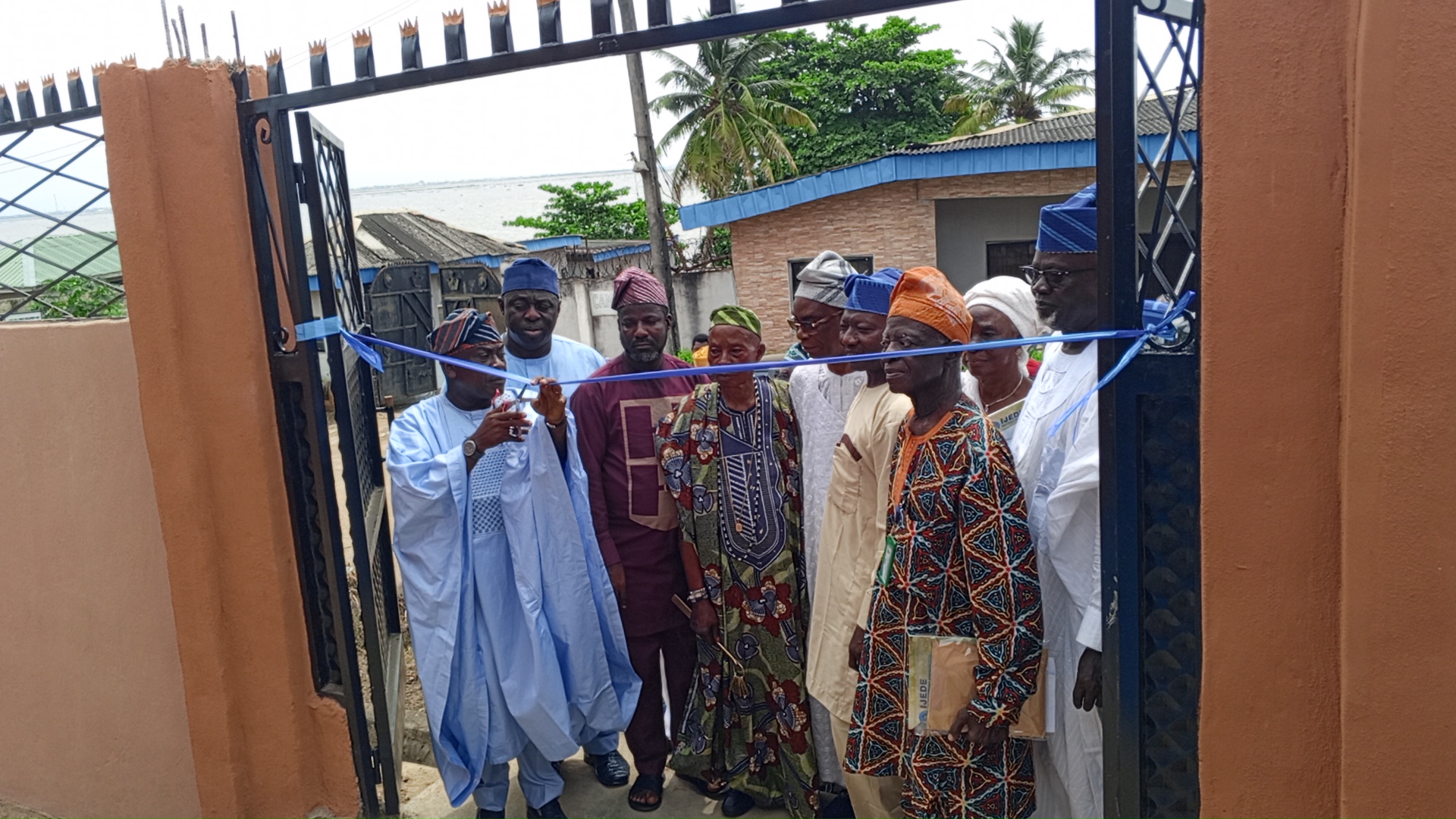 Ijede Development Foundation Commissions ICT, Library Centre