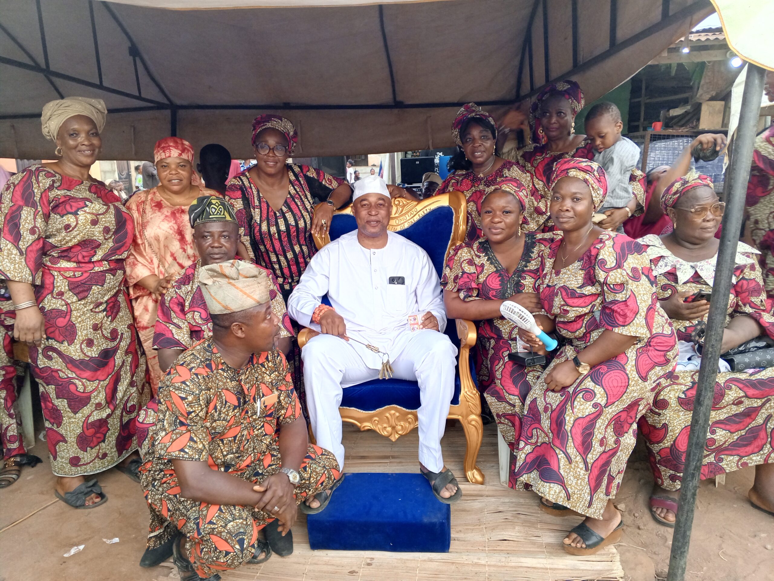 Photos: Eletu Hosts Family Members, Residents, Others At Eyibi Party