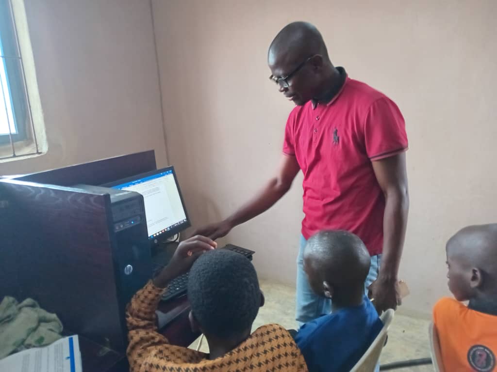 IDF Offering Us Practical Computer Lessons Lacking In Our Schools ...