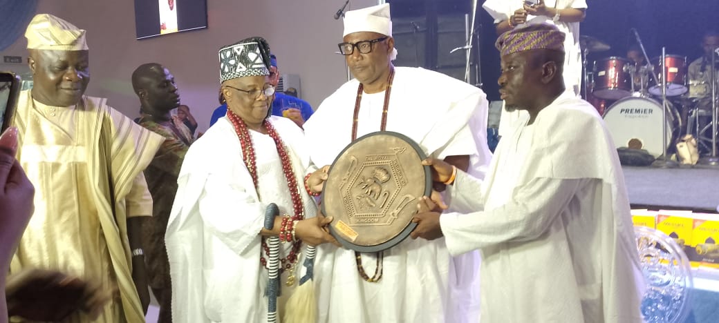 33rd Ikorodu – Oga Carnival: Oba Ojora, District II TGPS, Others ...