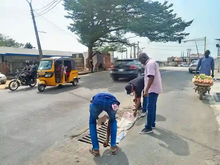 Deathtrap Manholes: Ikorodu LG Chair Orders Council Engineer To Inspect ...