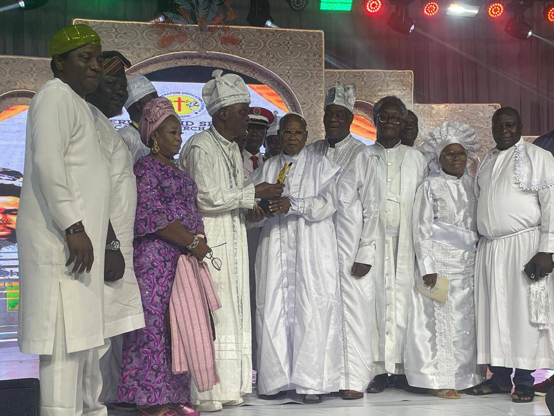 Asiwaju Basorun Receives Honour As Grand Pillar, Order Of Cherubim ...