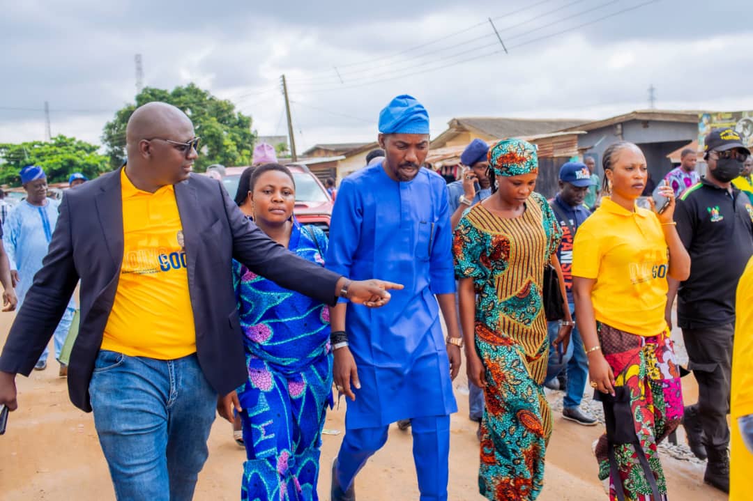 Odogunyan, Agbede Erupt in Joy as Senator Tokunbo Abiru Flags Off ...