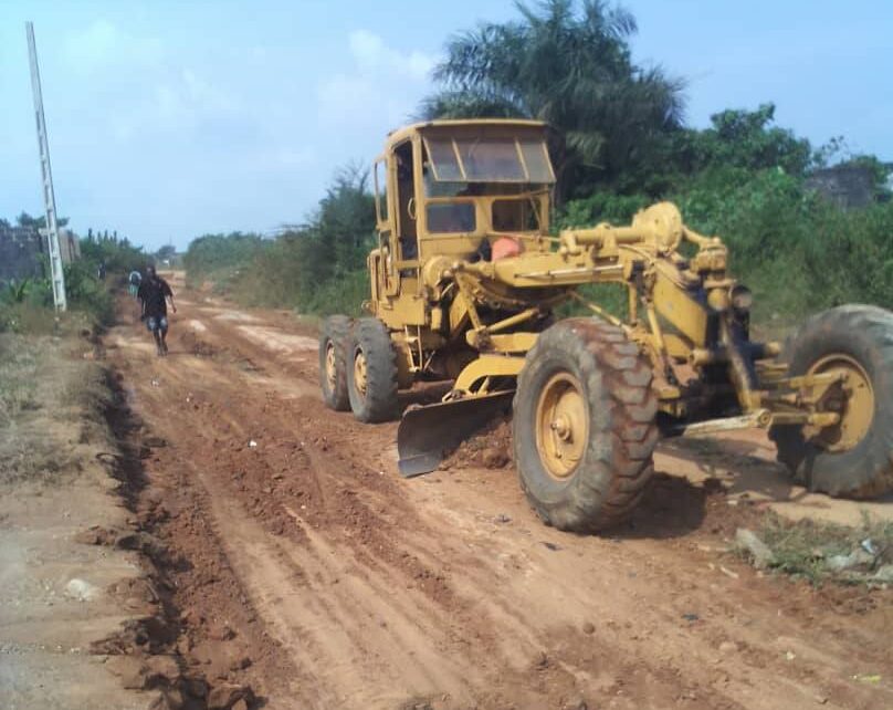 Imota LCDA Commences Road Grading Exercise Across Wards At Oke - Agbo